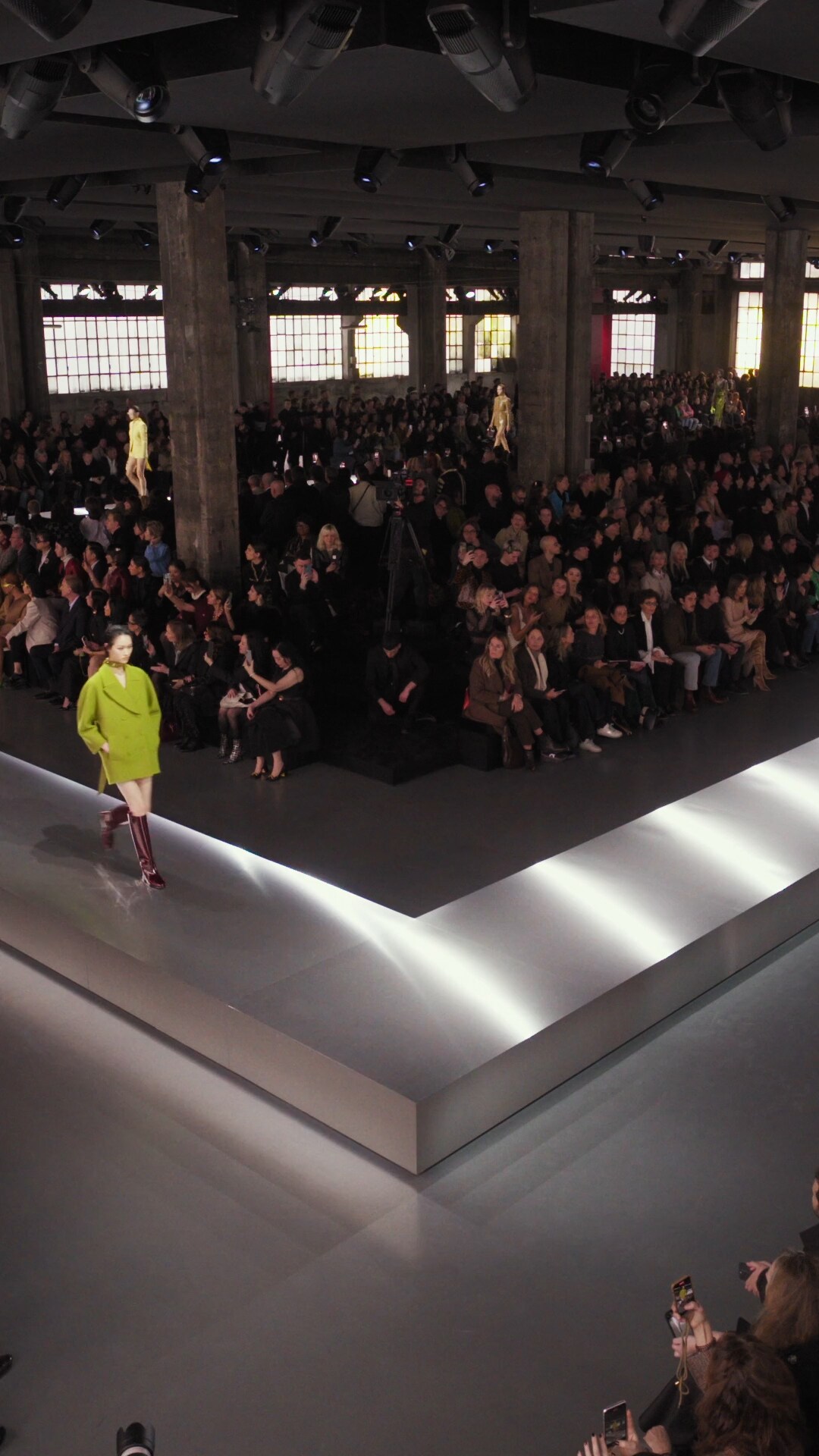 GUCCI Fashion Show Gallery | Women's Fall Winter 2024 | GUCCI®